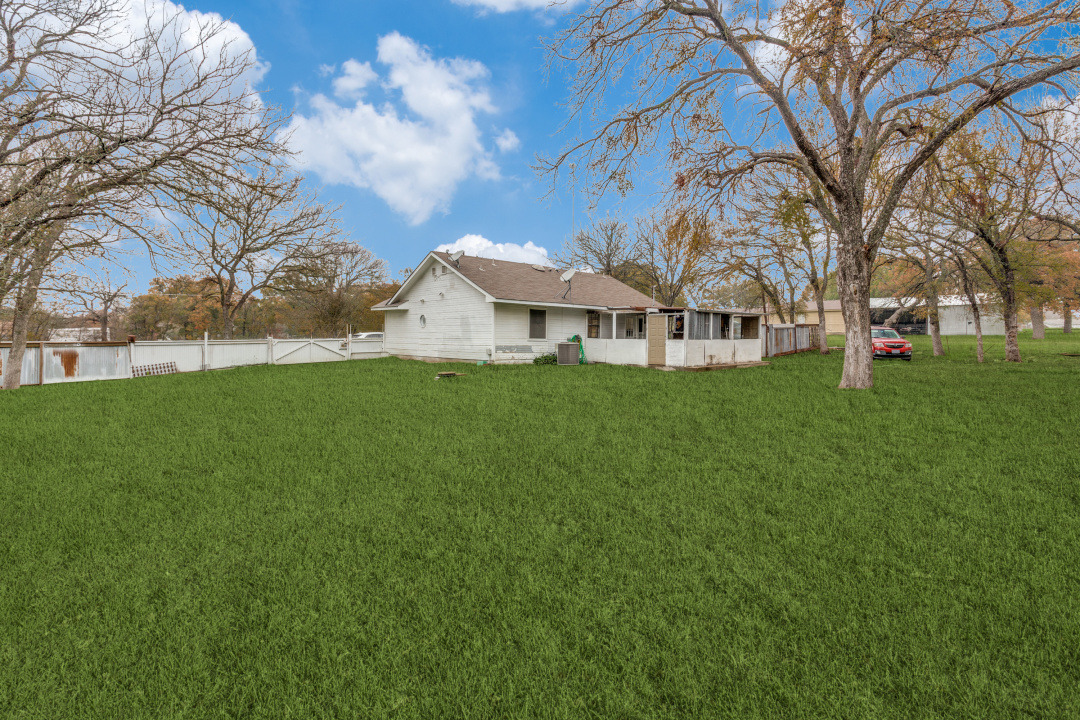 Home Photos Map & Nearby Contact