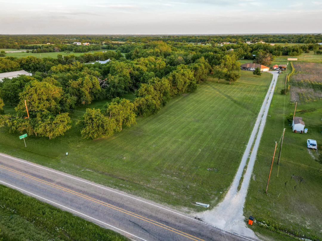 3939 FM2194, Celeste, TX 75423