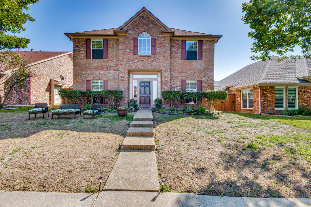 1112 Wild Cherry Dr, Carrollton, TX 75010