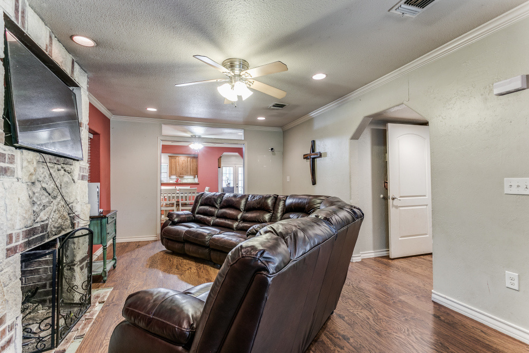 143 Parland Pl, San Antonio, TX 78209