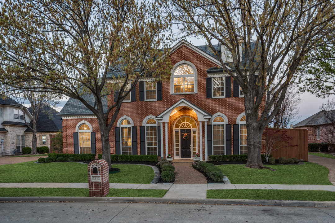 2812 Amesbury Dr, Plano, TX 75093