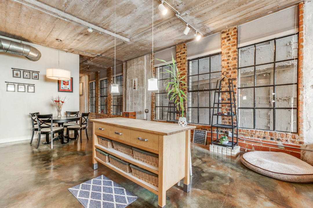 Home Photos Map & Nearby Contact