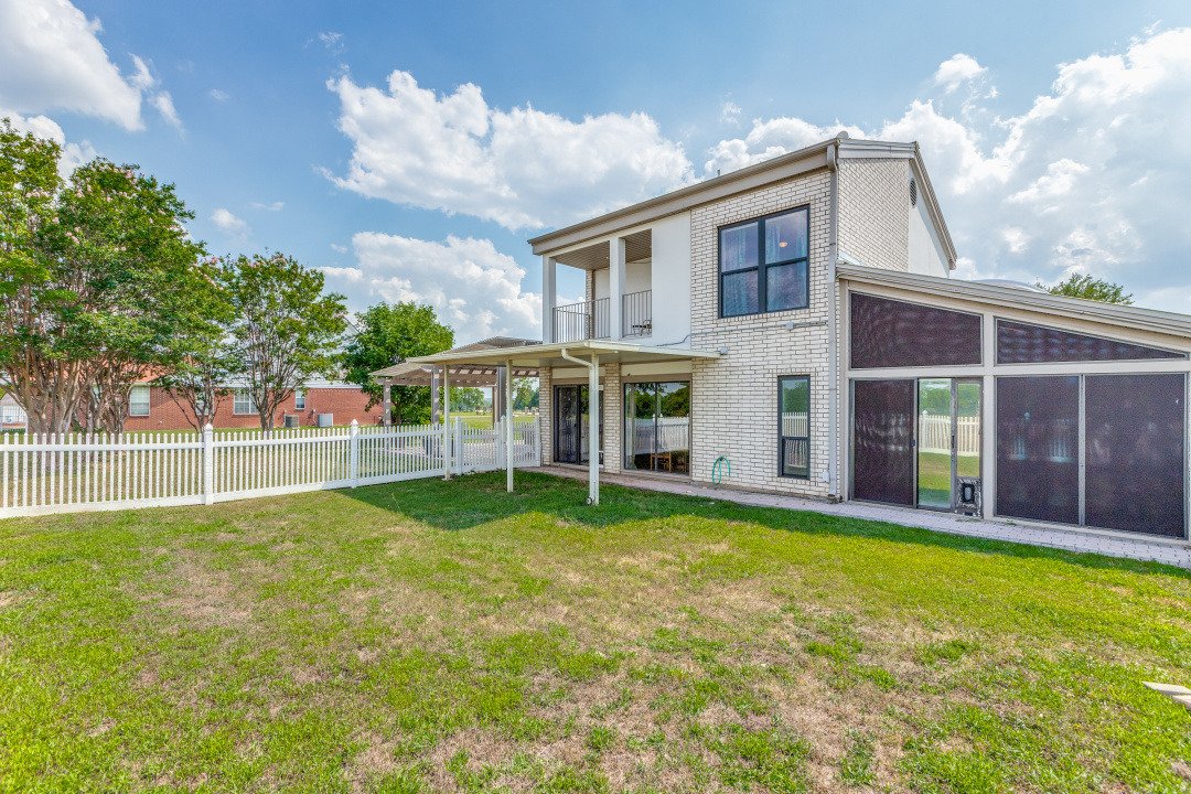 6140 Moss Rose Rd, Aubrey, TX 76227