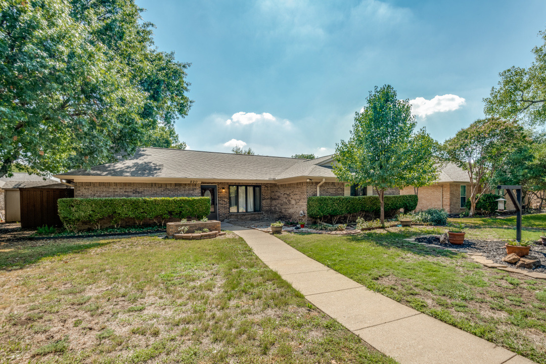 820 Green Brook Dr, Allen, TX 75002