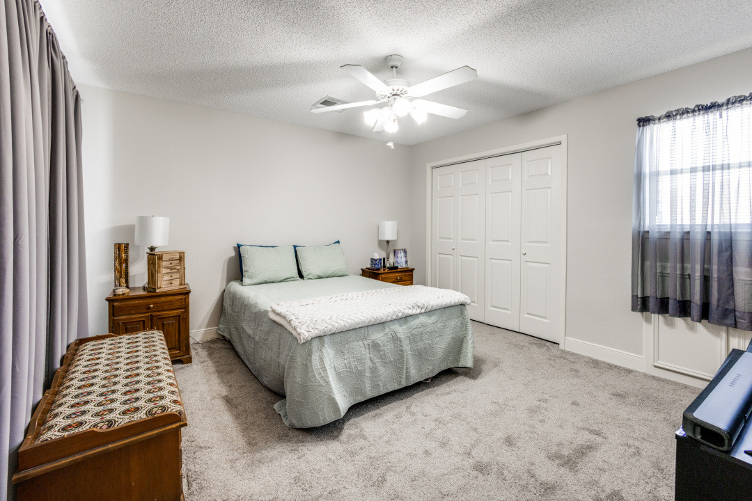 175 Sand Shoals Rd, Freeport, TX 77541