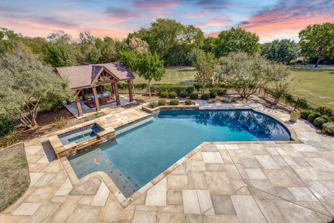 282 Estelle Ln, Lucas, TX 75002