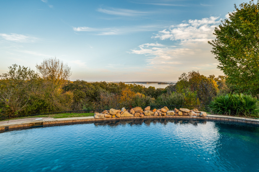 509 Emily Dr, Lakeside, TX 76108