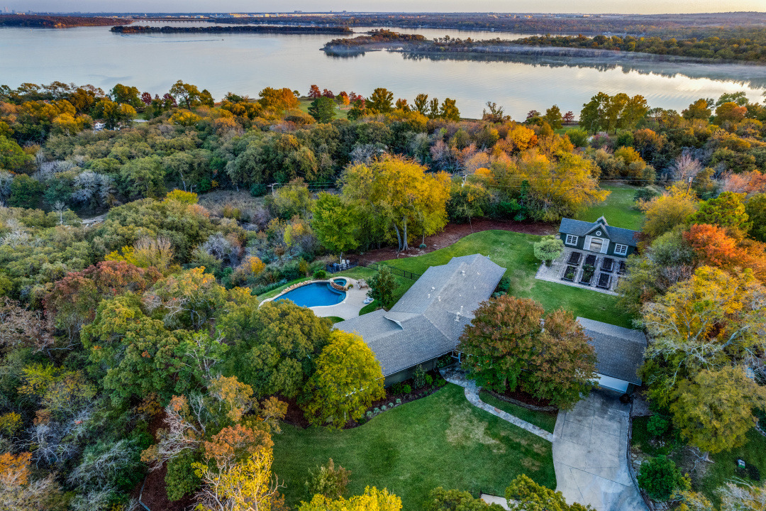 509 Emily Dr, Lakeside, TX 76108