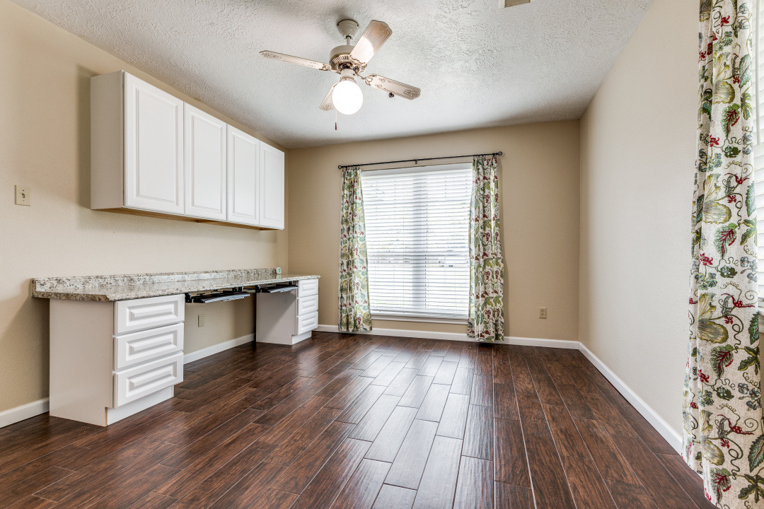 17915 Emrose Ln, Cypress, TX 77429