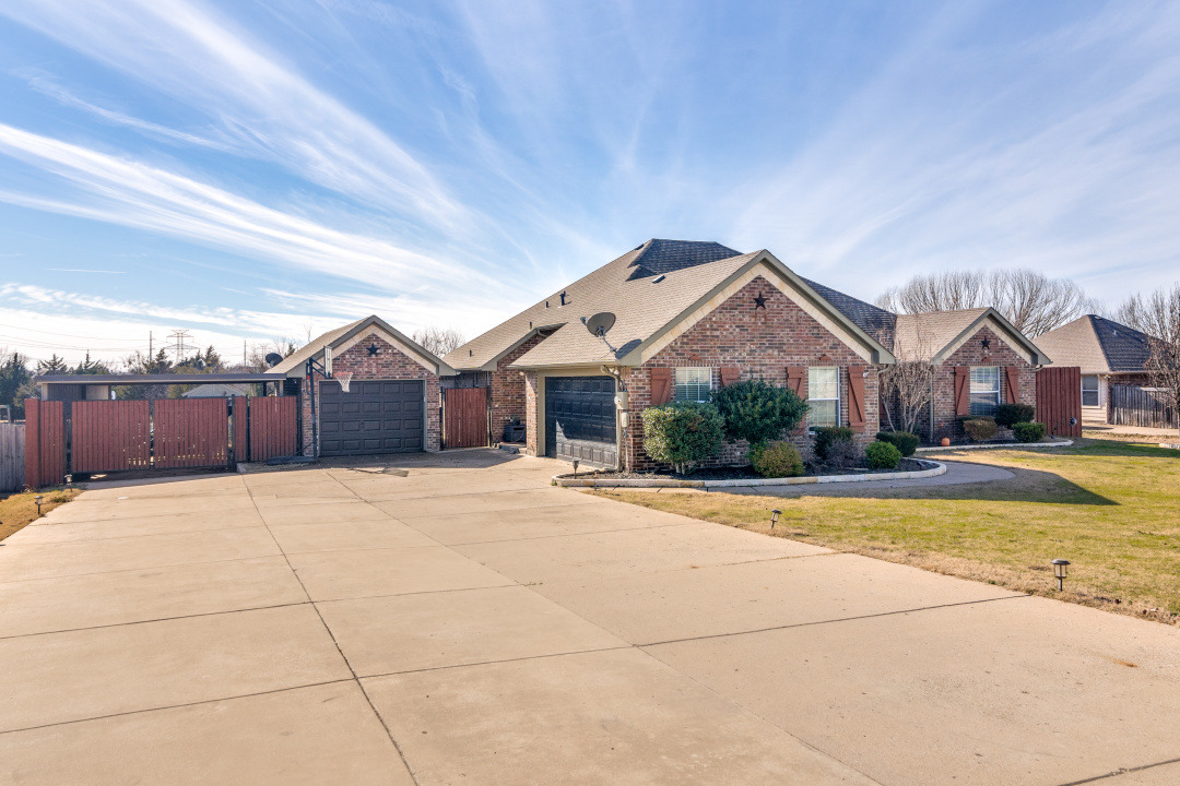 118 Dustin Dr, Fate, TX 75189