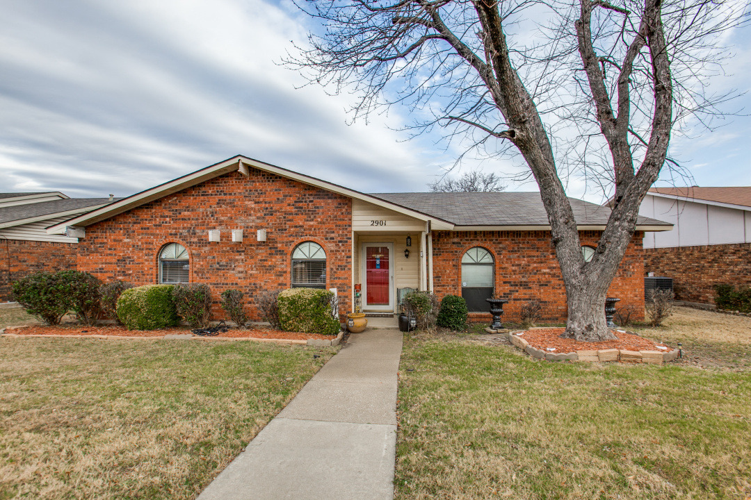 2901 W Apollo Rd, Garland, Texas 75044