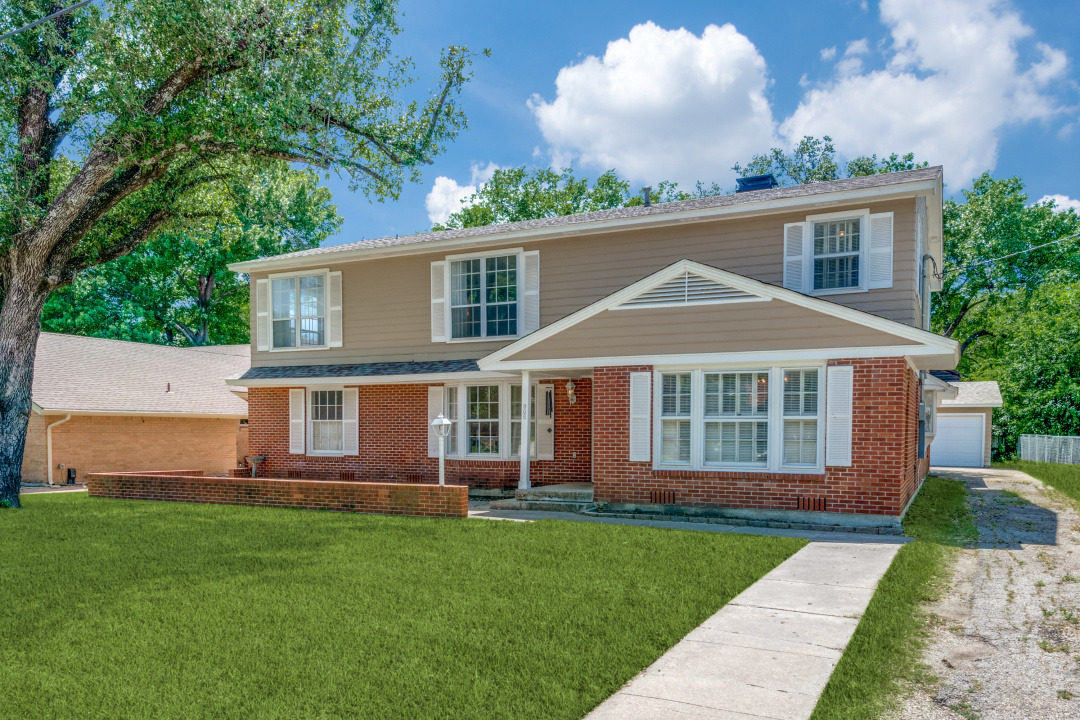 805 S Rusk St, Gainesville, TX 76240