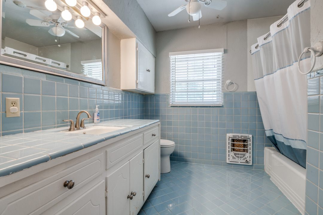 805 S Rusk St, Gainesville, TX 76240