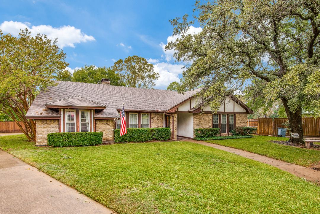 1033 Sunset Dr, Trophy Club, TX 76262