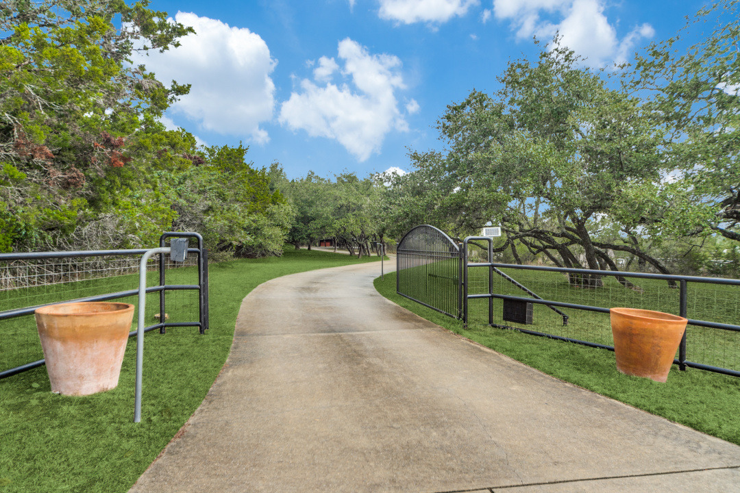 112 Remington Dr, Bergheim, TX 78004