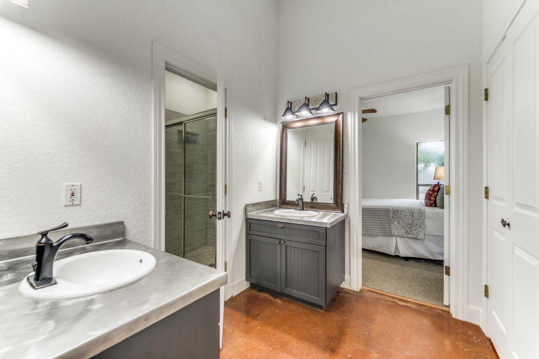 112 Remington Dr, Bergheim, TX 78004