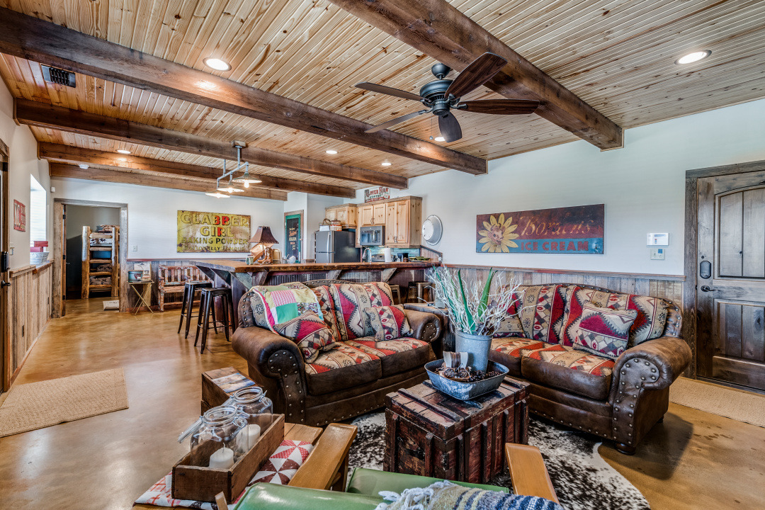 1016 Hells Gate Loop, Strawn, TX 76475