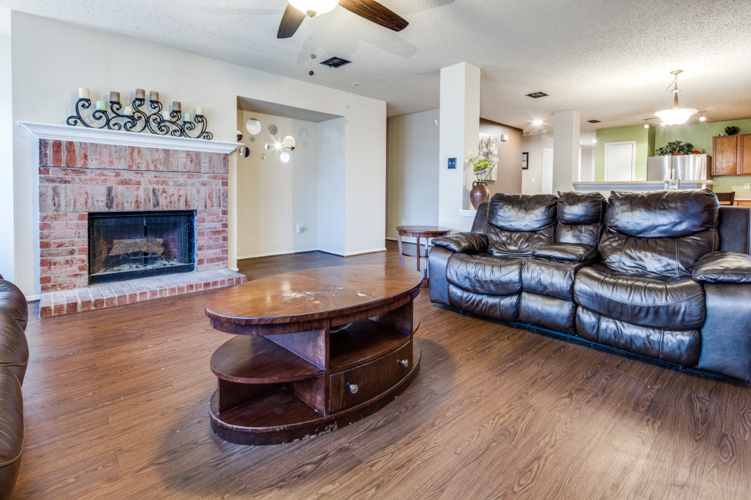 2428 Mallory Ln, Lancaster, TX 75134