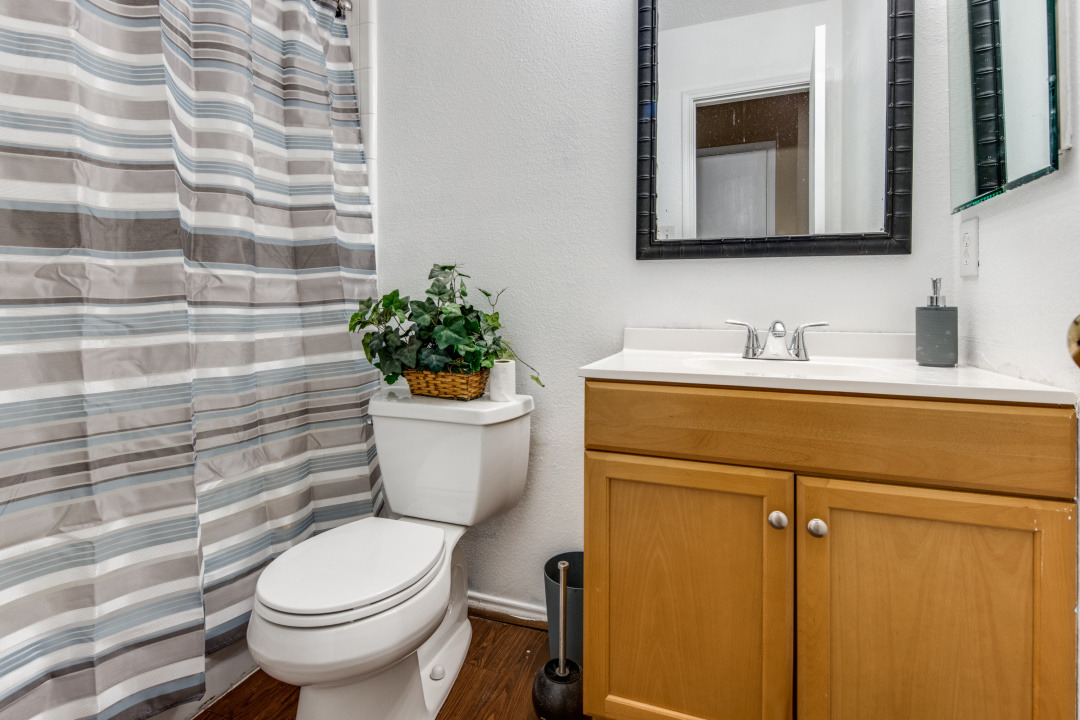 2428 Mallory Ln, Lancaster, TX 75134