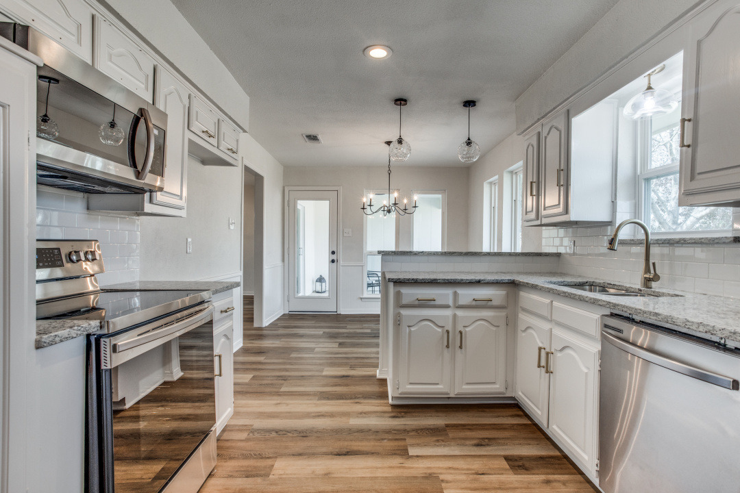 Home Photos Map & Nearby Contact