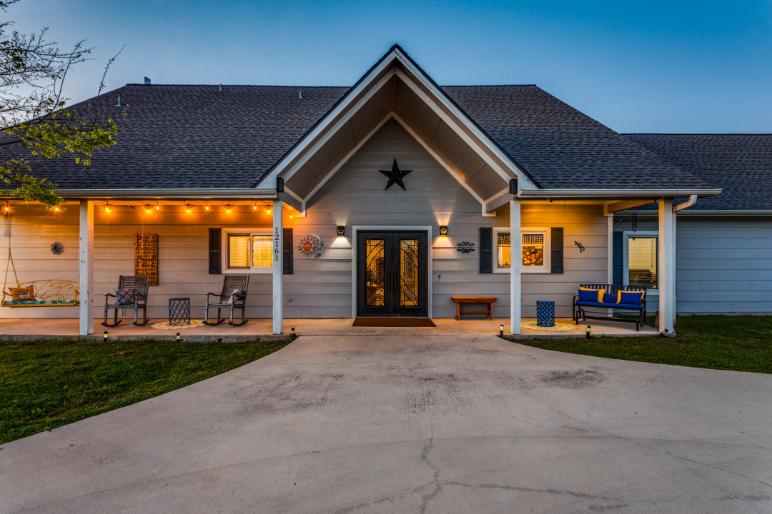 12161 Hill Country Cir, Ponder, TX 76259
