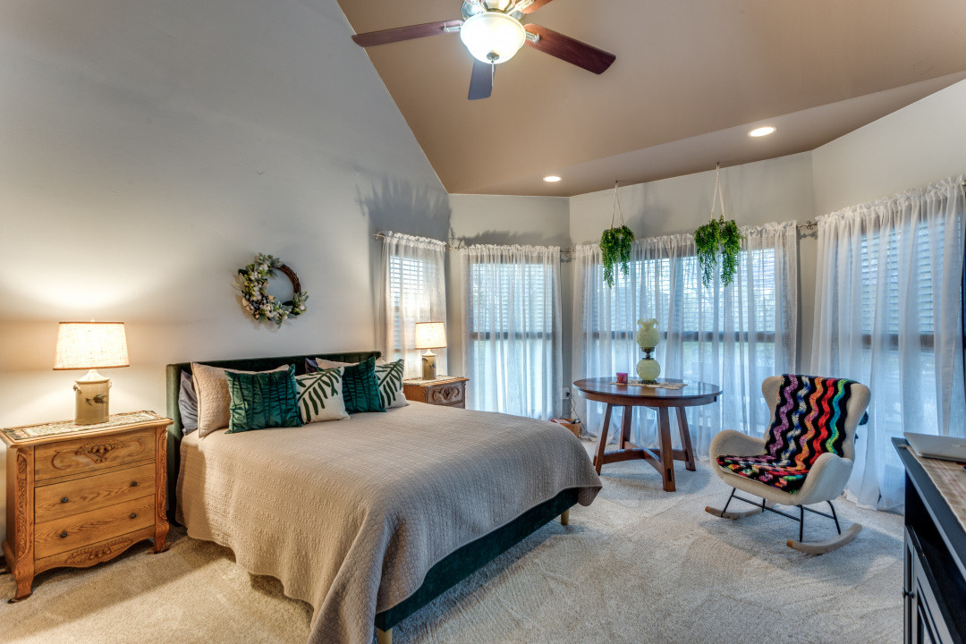 12161 Hill Country Cir, Ponder, TX 76259