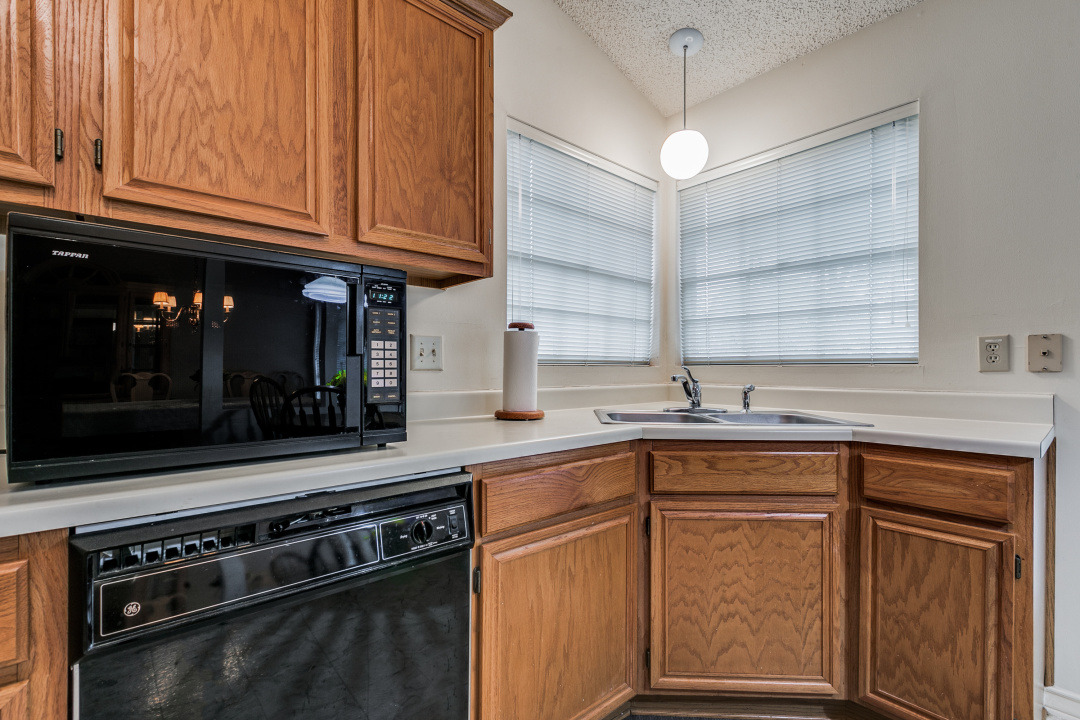 9238 Tifton Drive, San Antonio, TX 78240