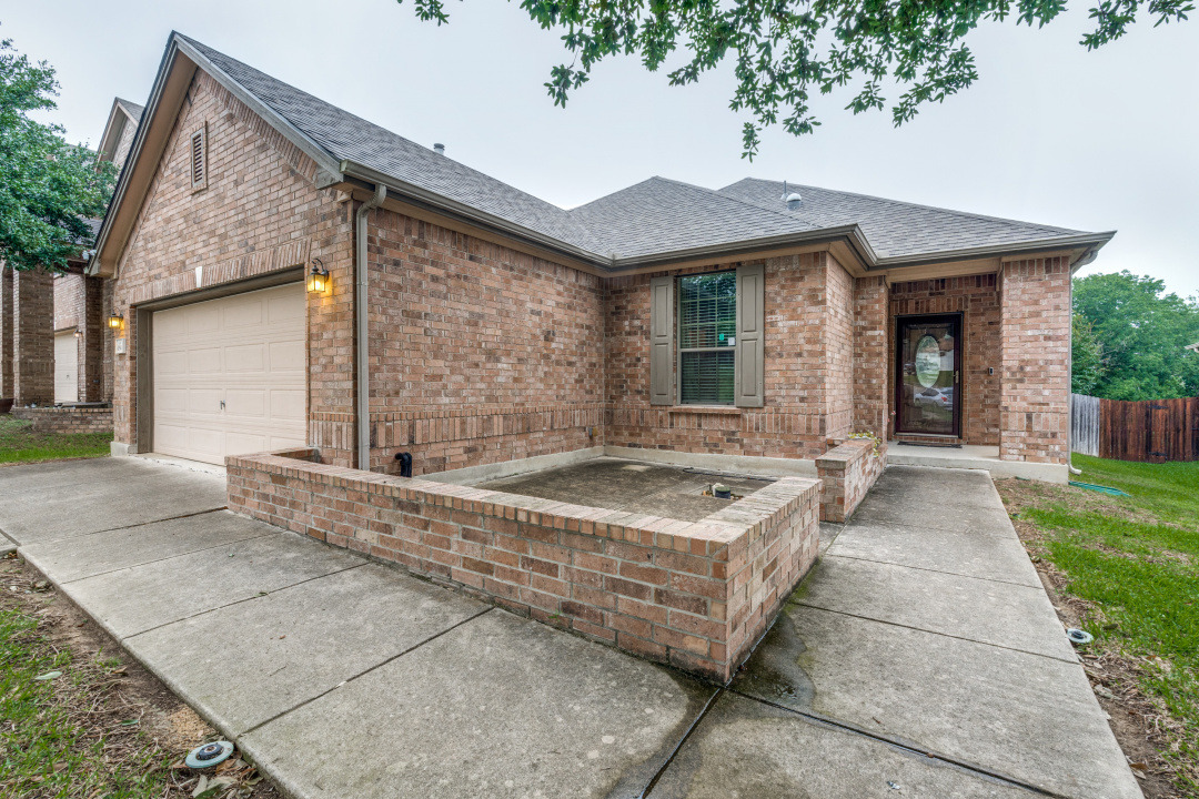 10904 Denae Dr, Live Oak, TX 78233