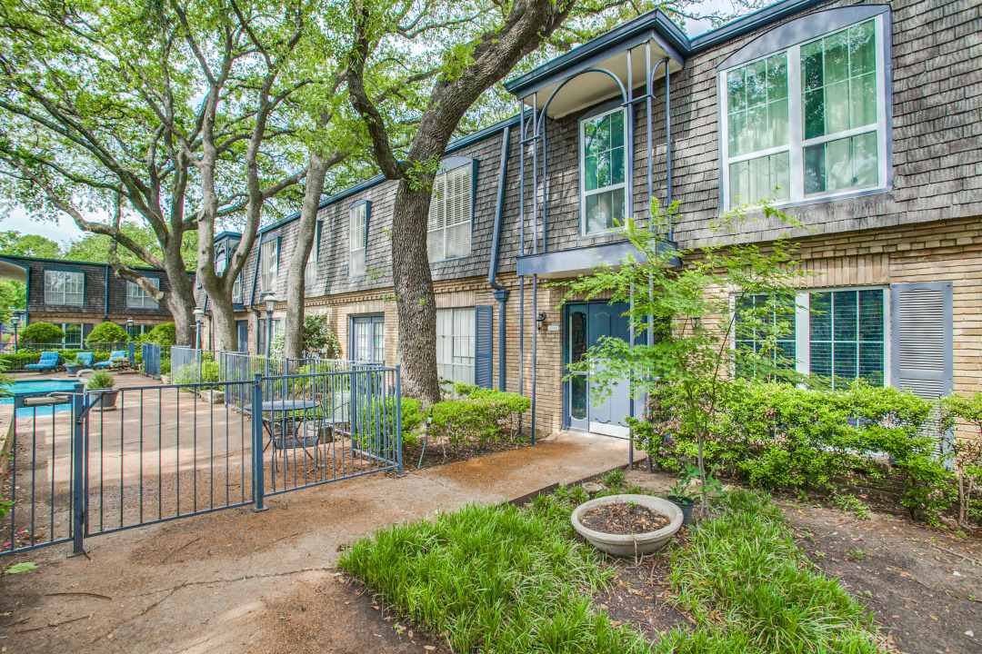 5045 Cedar Springs Rd. #216, Dallas, TX 75235
