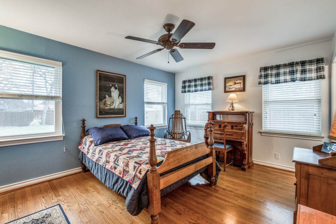 10112 Van Dyke Rd, Dallas, TX 75218