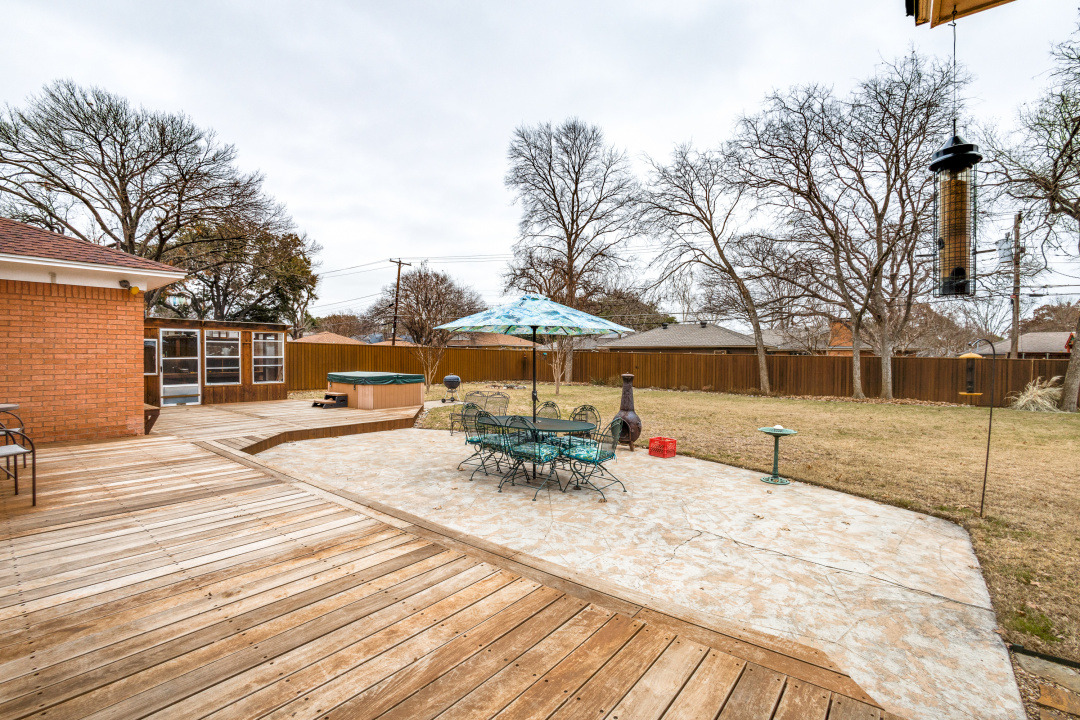 10112 Van Dyke Rd, Dallas, TX 75218