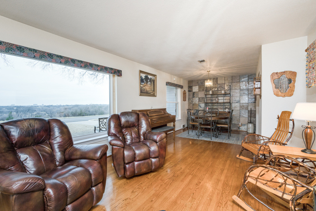 10112 Van Dyke Rd, Dallas, TX 75218