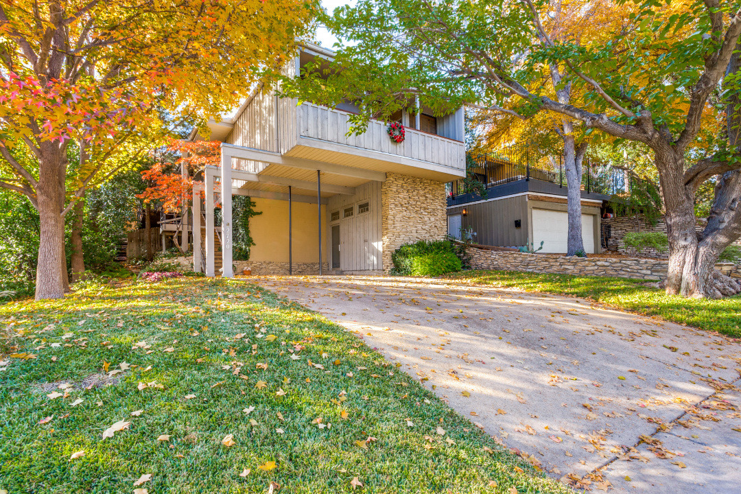 2720 Sandage Ave, Fort Worth, TX 76109