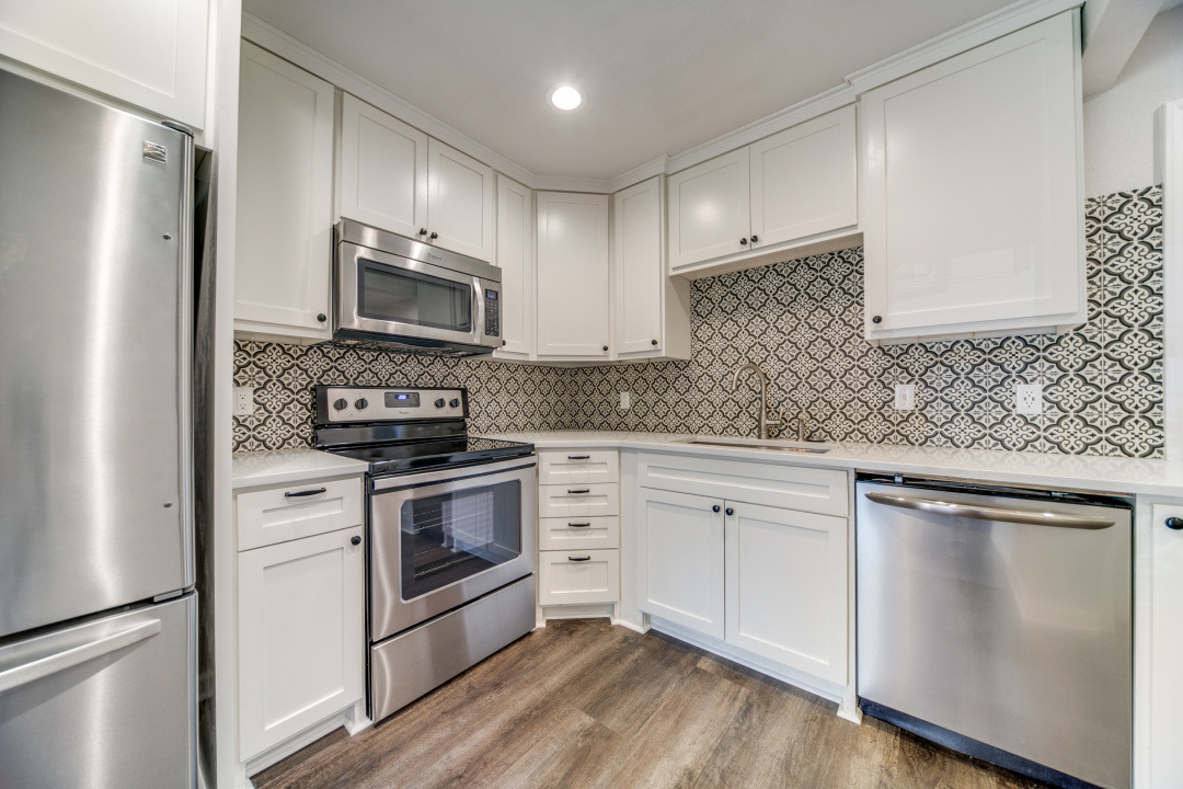 704 Bell Street, Fredericksburg, TX 78624