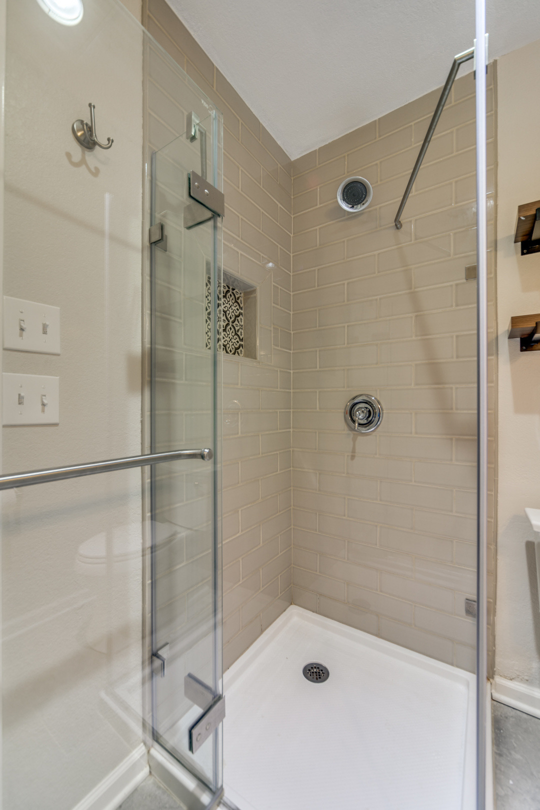 704 Bell Street, Fredericksburg, TX 78624