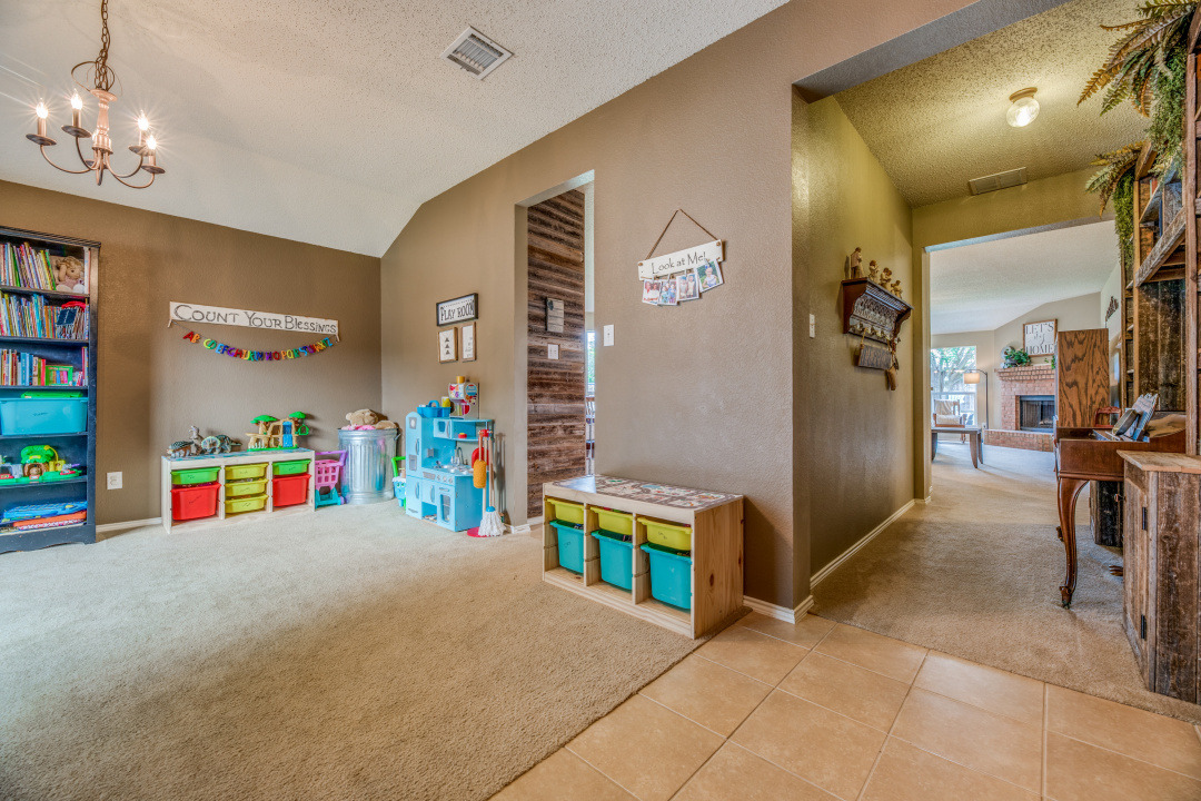 7105 Northpoint Dr, Rowlett, TX 75089