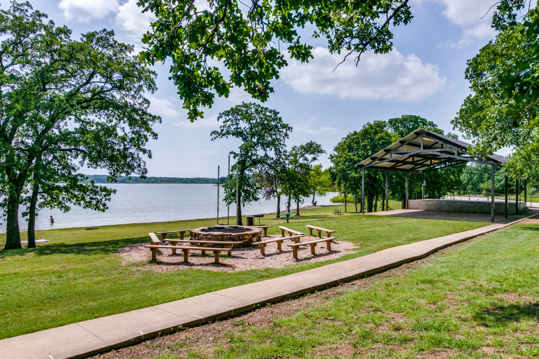 226 Barkley Dr, Hickory Creek, TX 75065