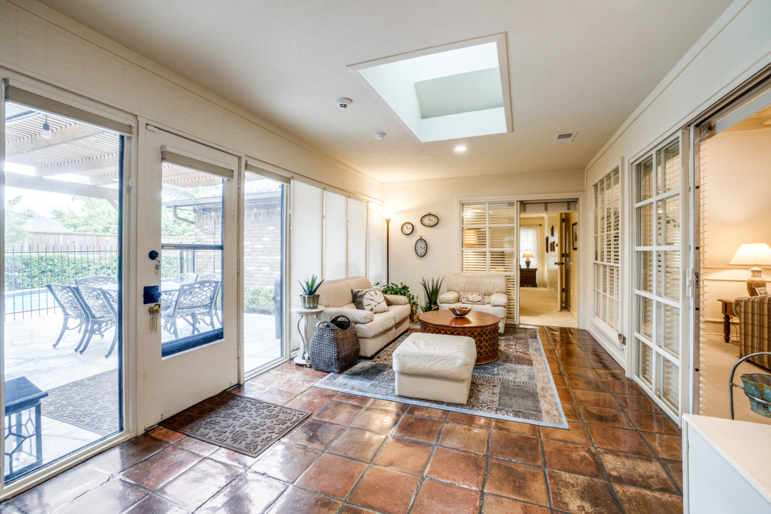 7623 Carta Valley Dr, Dallas, TX 75248