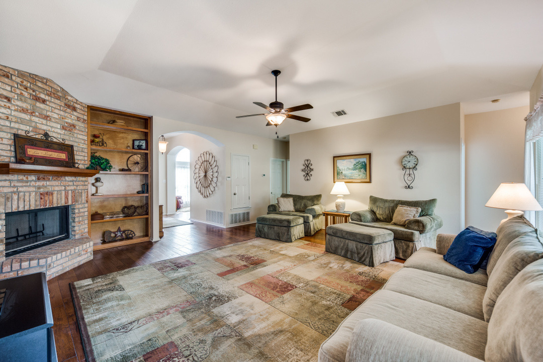 8646 Noble Lark Dr, Boerne, TX 78015