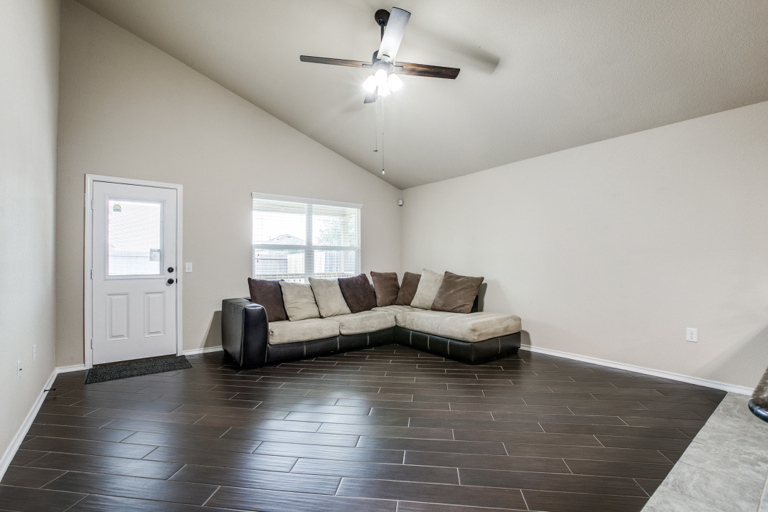 1014 Dogleg Right, San Antonio, TX 78221