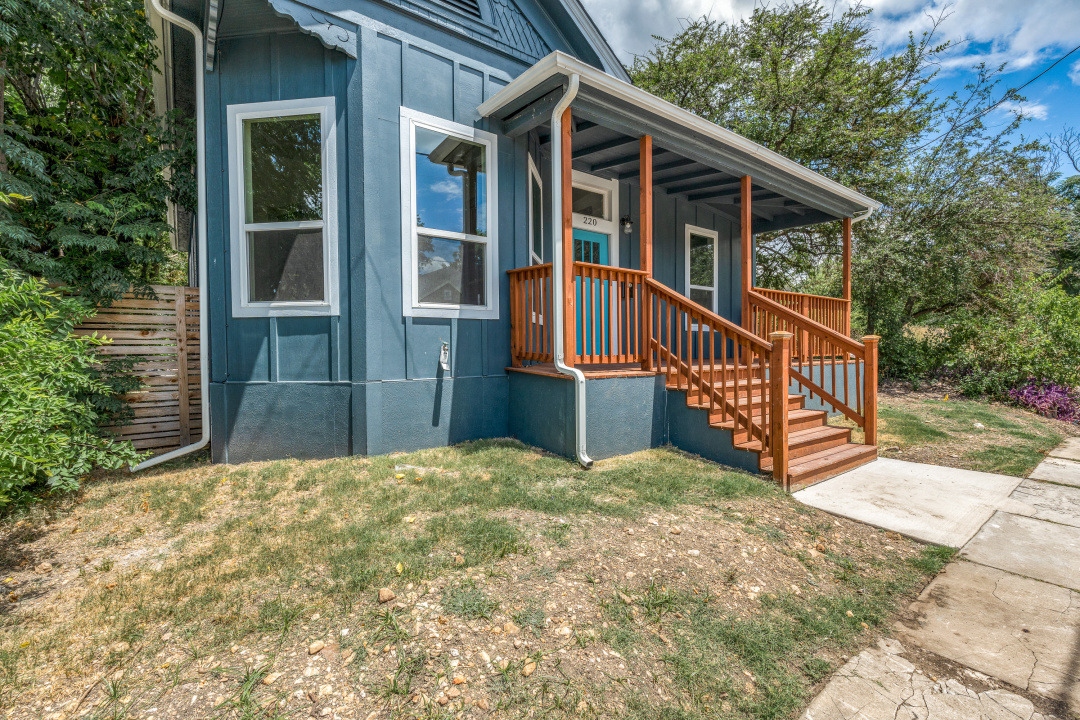 Photos Map & Nearby Contact