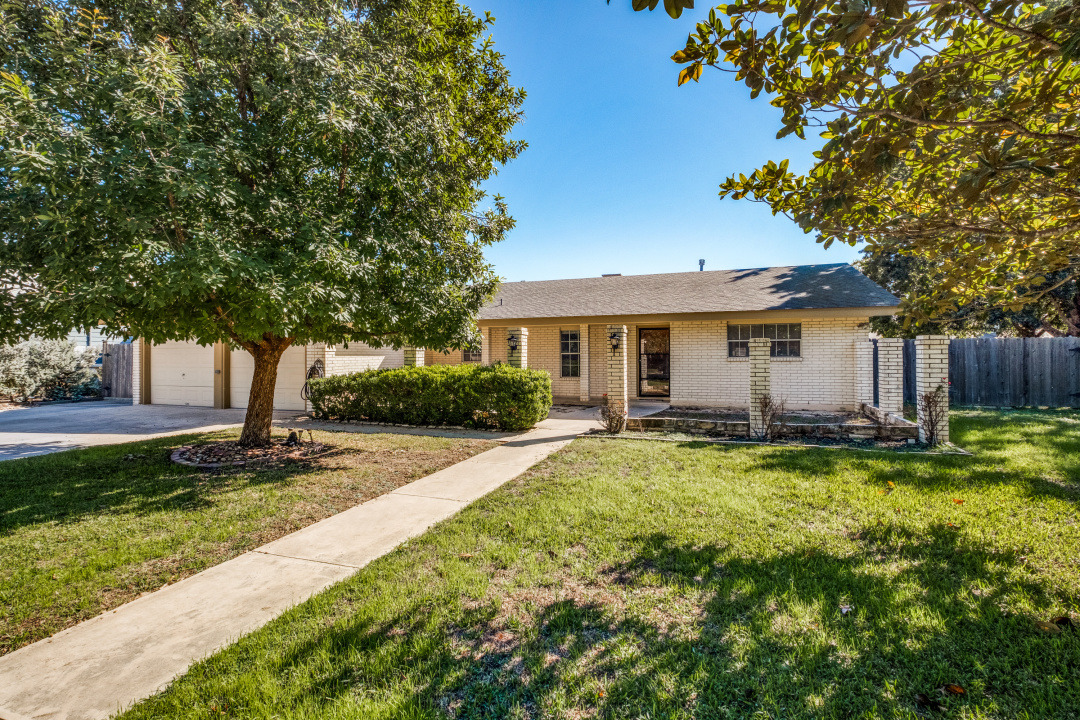 1310 Tulip Ln, New Braunfels, TX 78130