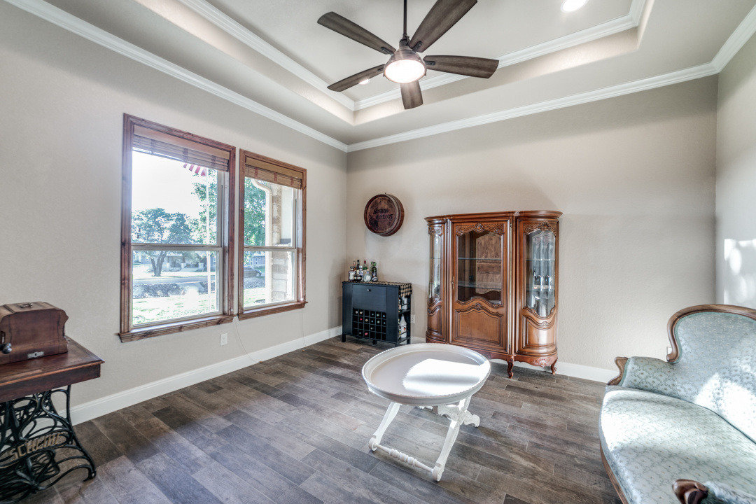 125 Bobby Lynn Drive, Adkins, TX 78101