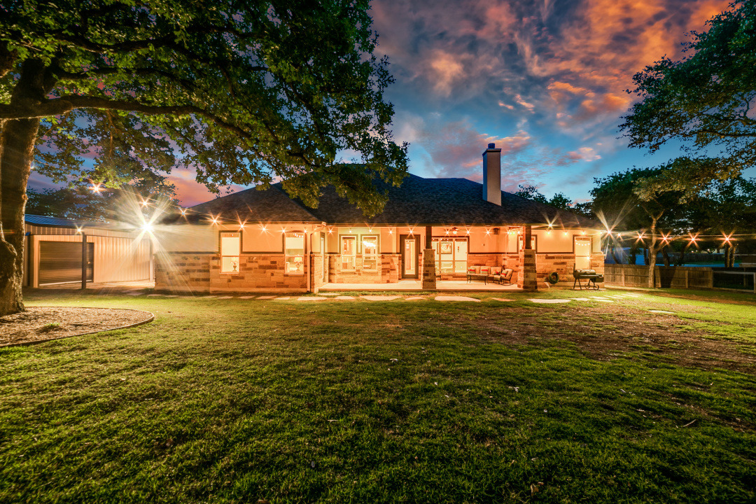 125 Bobby Lynn Drive, Adkins, TX 78101