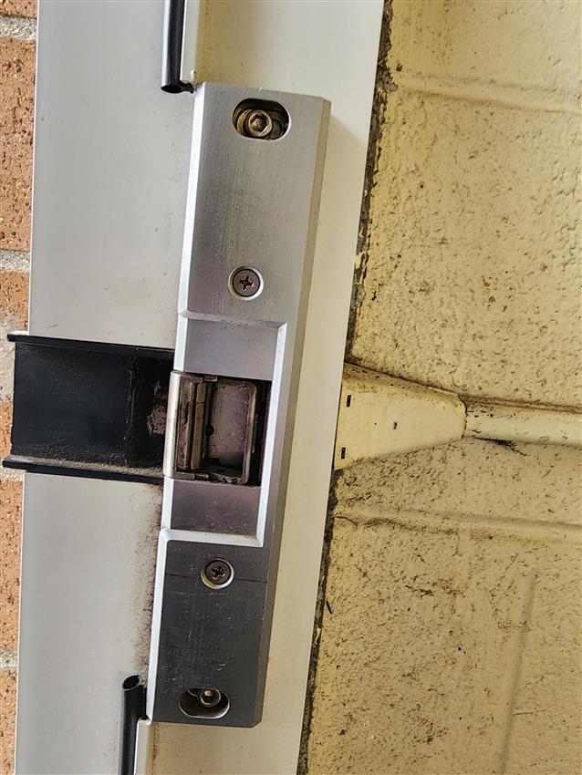 Hes 7000-789S 12 VDC Heavy Duty Universal Electric Strike