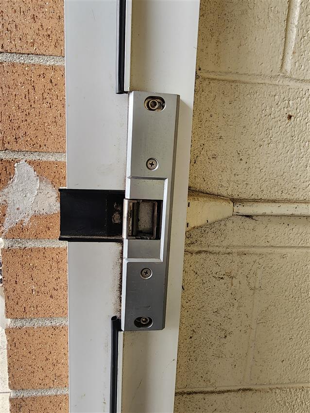 Hes 7000-789S 12 VDC Heavy Duty Universal Electric Strike