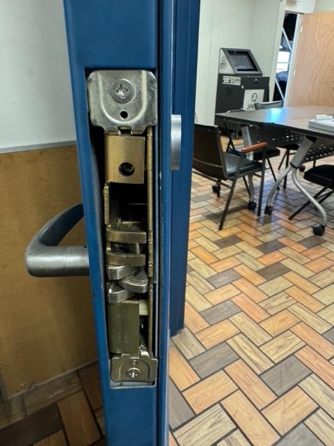 Schlage L9080 07A Storeroom Function Mortise Lock