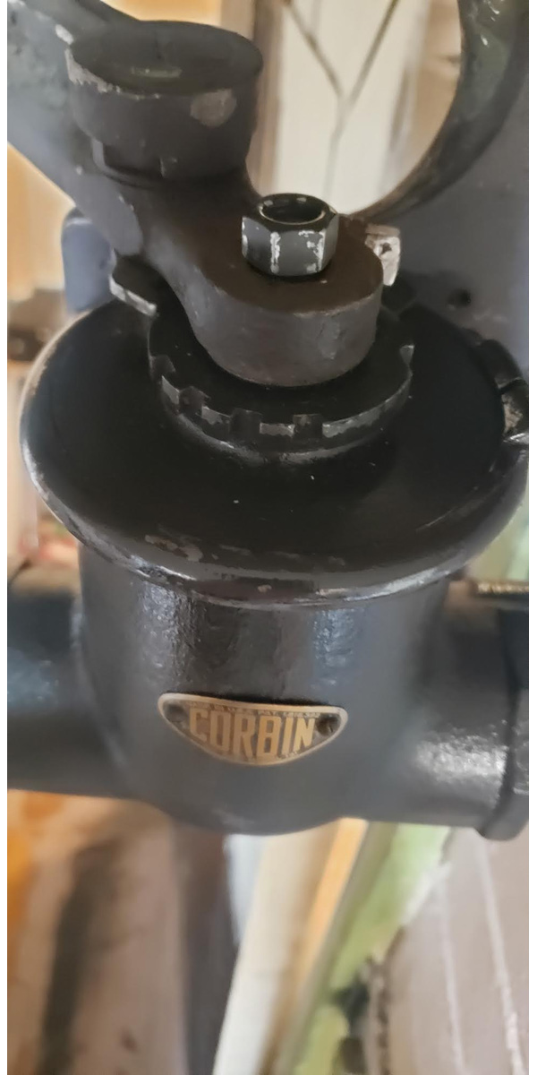 Corbin Rebuilt 150 Potbelly/Traditional Surface Door Closer