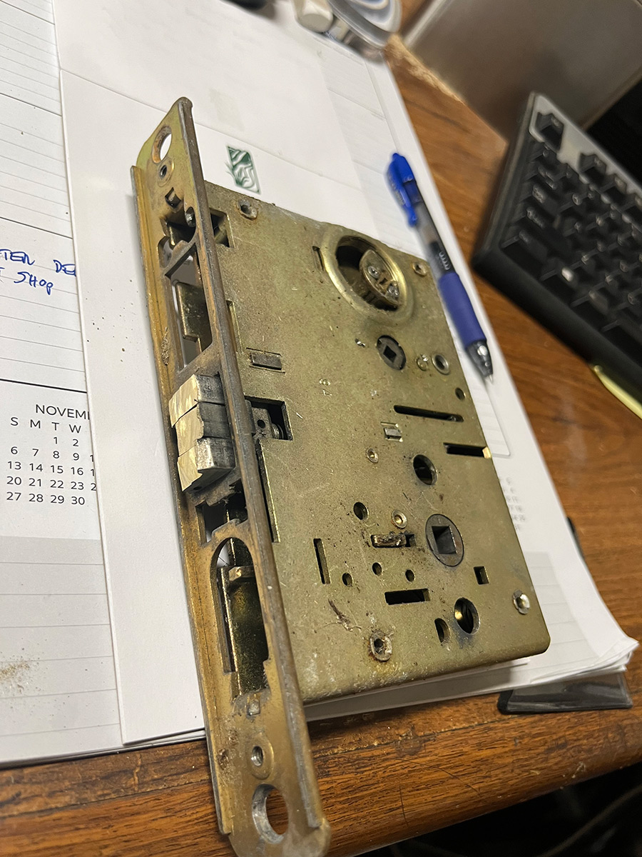 Storeroom Function Mortise Lock MM581 x TG x 630 x LHR x standard ...