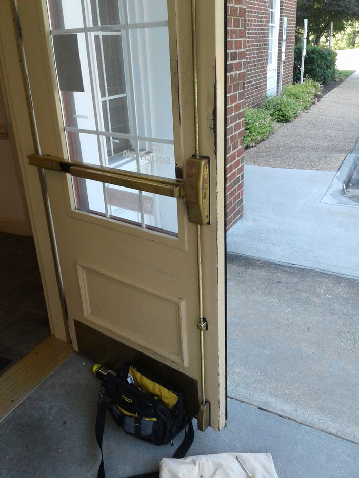 Monarch - Falcon 904H Panic Exit Device Assembly